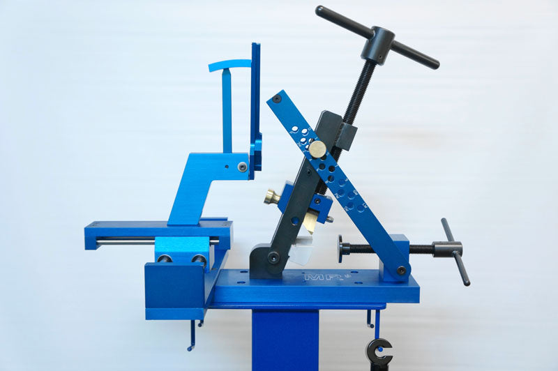 True Blue Loft & Lie w/ Bending Bar – MR3 Golf Designs